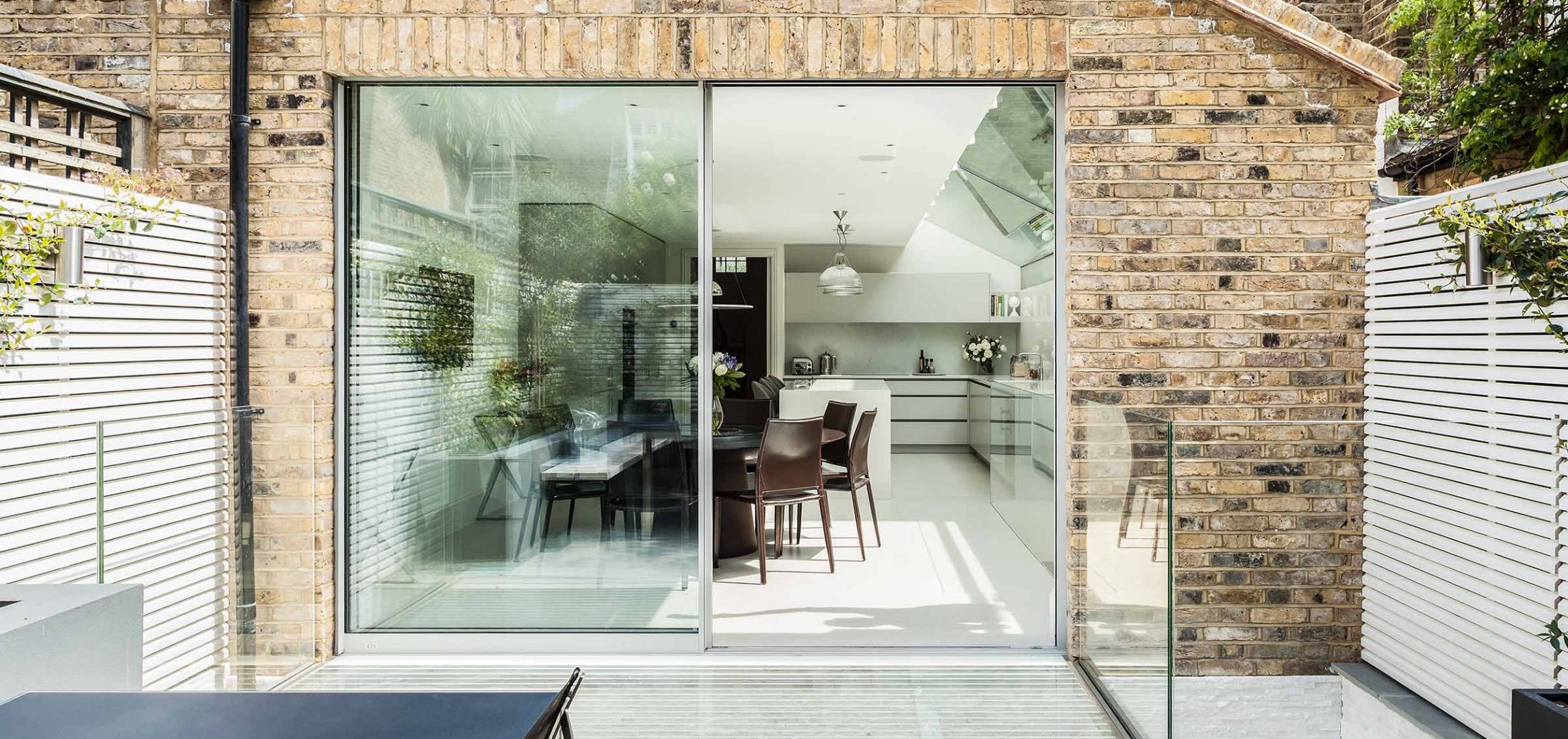 Maxlight | Double sliding doors in both directions